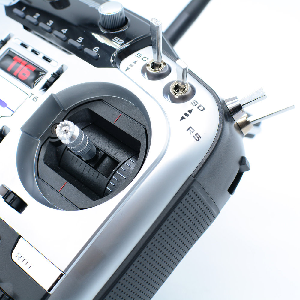 Jumper T16, la radio multi-protocole avec écran couleur à 135€