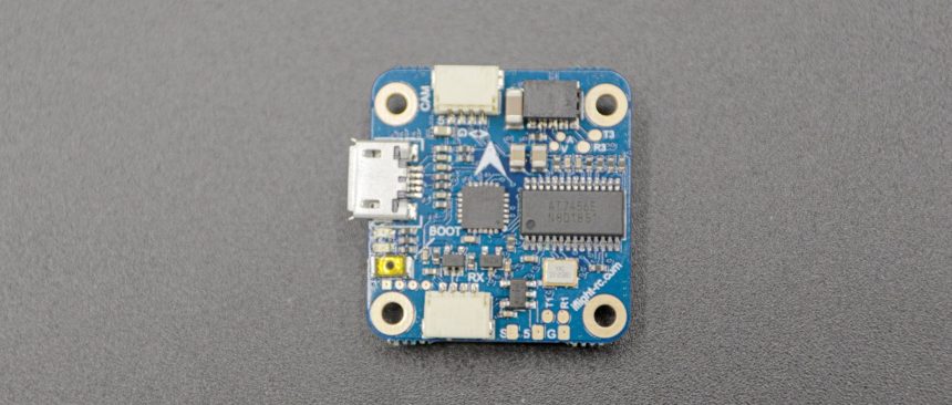 Iflight Succex Mini F4 V2 | stack mini, caractéristiques Maxi